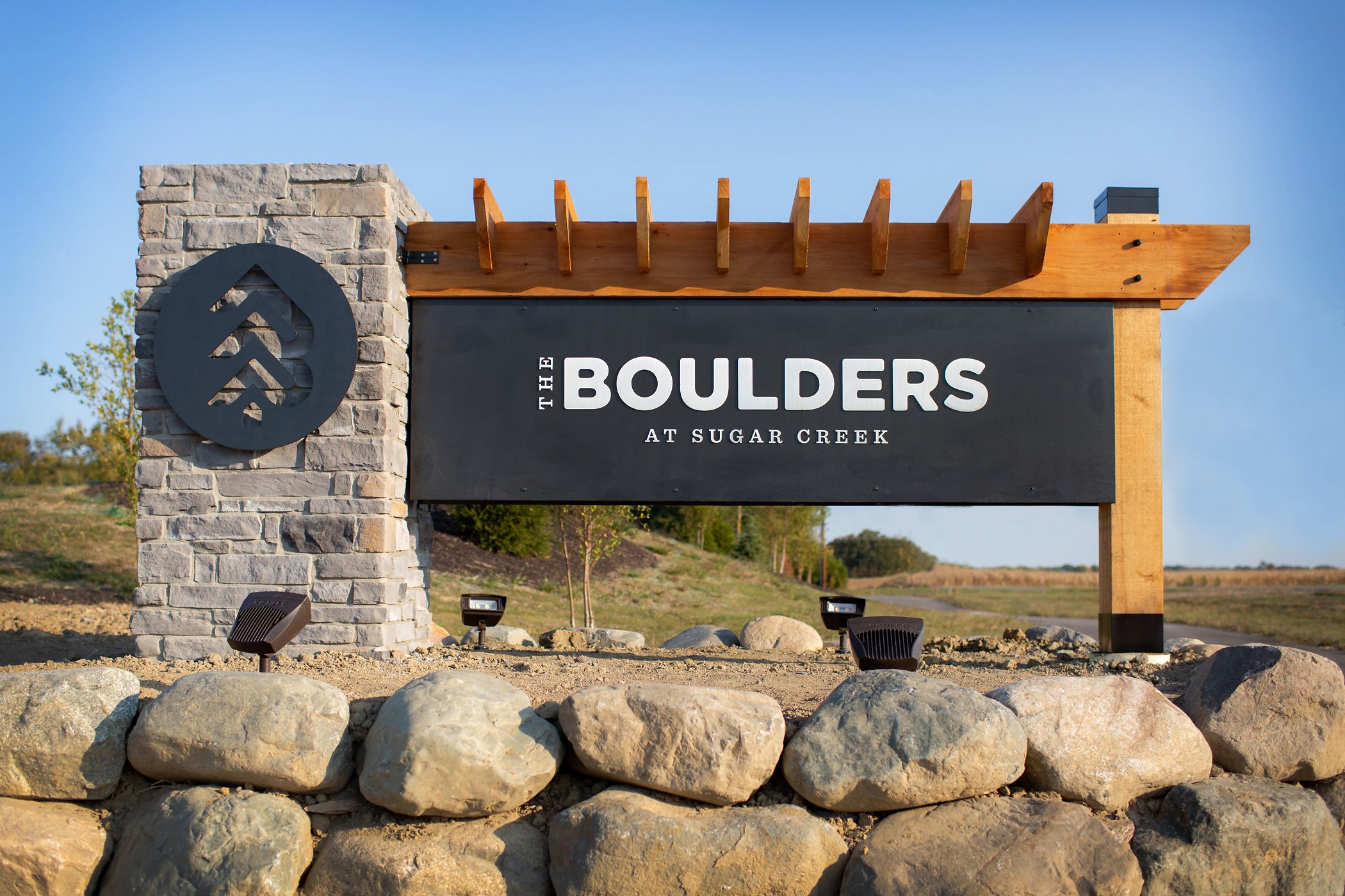 THE BOULDERS COMMUNITY PAGE