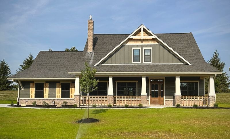 A Guide to Constructing a Custom Home on Your Land